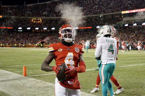 Chiefs and Dolphins play fourth-coldest game in NFL history at minus-4 ...