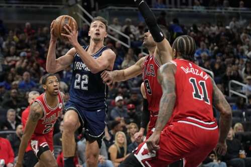 Wagner scores 36 as Magic beat Bulls 114-108 in overtime