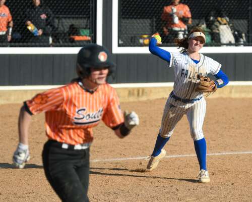 Softball: Hammer, Wheaton North speed past Wheaton Warrenville South