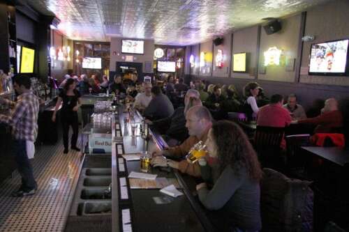 Elmhurst Pints drawing big local crowds