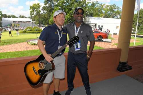 Medinah Moments: Darius Rucker surprises South Elgin caddie at BMW ...