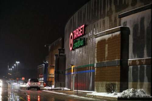 West Dundee Target closing