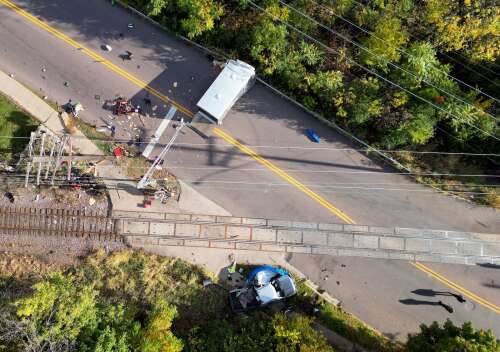 NTSB says driver killed in Elgin crash had little warning of oncoming ...