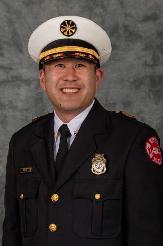 Mount Prospect fire chief retiring, deputy chief promoted