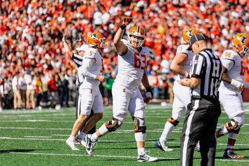 Illini OT Palczewski breaks new ground for Big Ten longevity