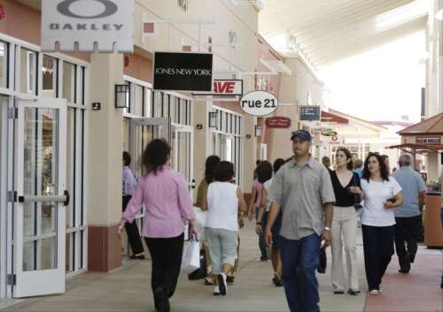 Suburban malls mark third annual National Outlet Shopping Day
