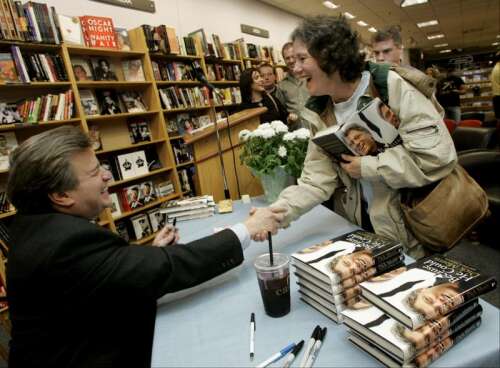 Local Borders to start liquidation sales