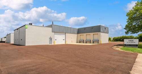 UPS leases building in Addison