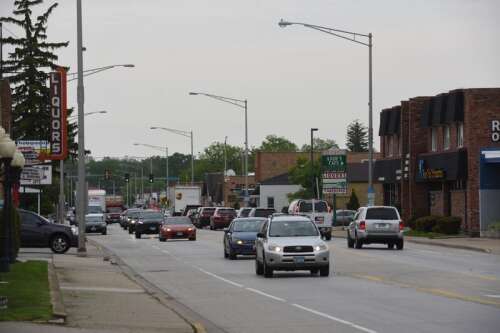 Des Plaines eying Oakton Street corridor