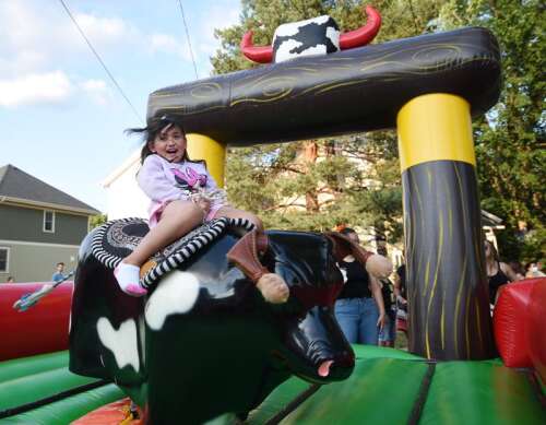 National Night Out draws big crowd in Elgin