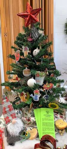 Three groups win Bartlett church's tree decorating contest