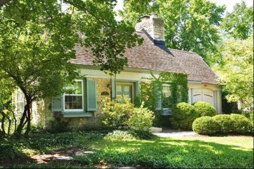 Tour landmark homes on Treasures of the Tri-Cities house walk