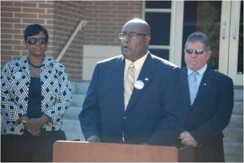 Mayes announces candidacy for Kane County Sheriff