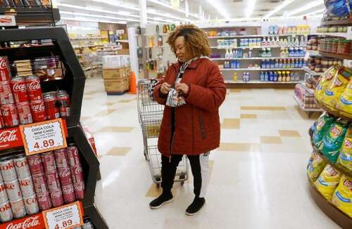 Small grocery stores struggle, but food deserts are rare in McHenry County
