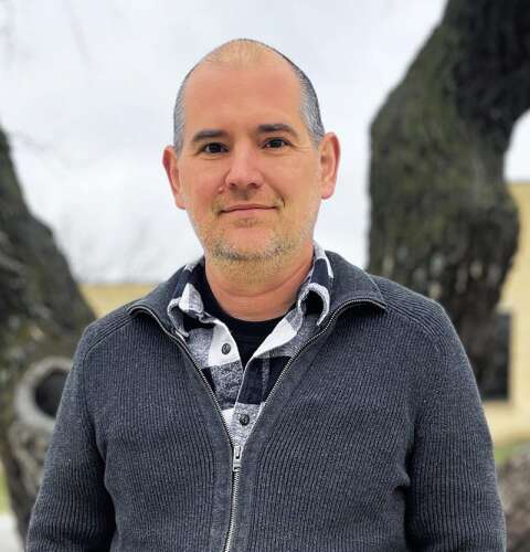 Andrew A. Sauder: 2023 candidate for East Dundee Village Board, 2-year term