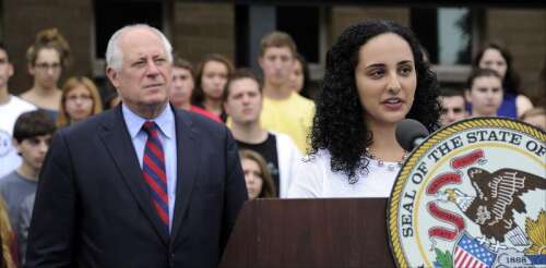 Quinn at Stevenson High to sign law expanding voting rights to more teens