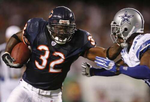 Benson still in RB picture