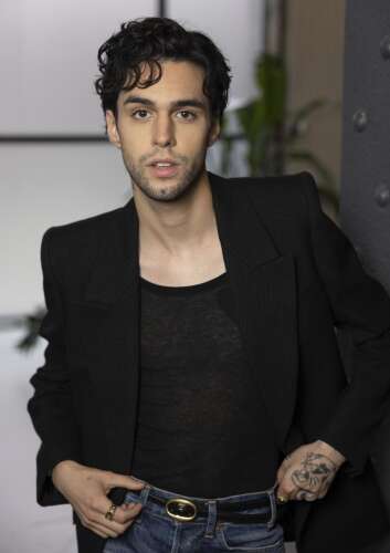 Stephen Sanchez conjures early rock 'n' roll on debut album 'Angel Face ...