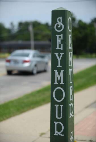 Grayslake keeping concrete street signs in village's heritage area