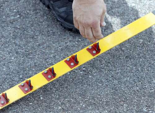 How the Kane County sheriff's office is using these spike strips to end ...