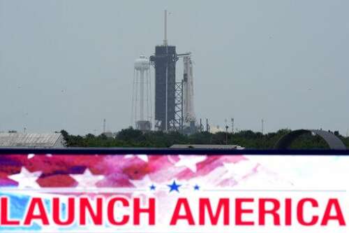Stormy weather puts damper on SpaceX's 1st astronaut launch
