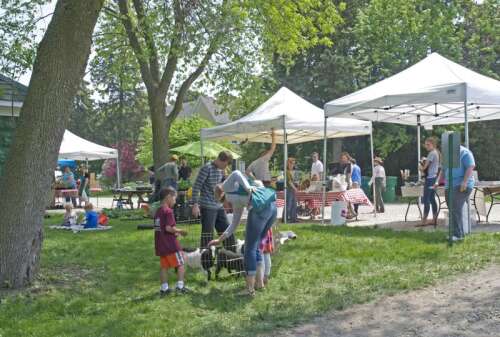 Prairie Crossing Farm offers May 17 Organic Plant Sale & Farm Open House