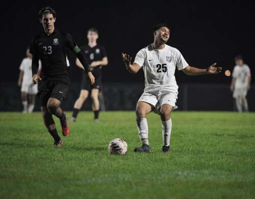 Boys soccer: Elgin blanks Bartlett 2-0 on slow pitch
