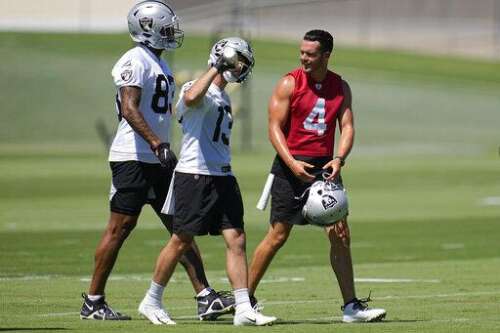 Raiders agree to 2-year extension with Hunter Renfrow