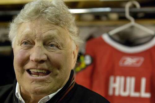 Images: Chicago Blackhawks' all-time leading goal scorer Bobby Hull has ...