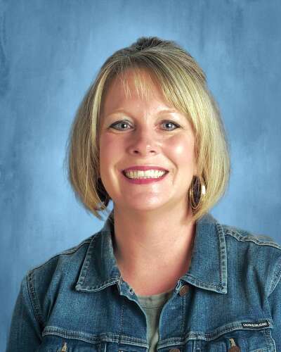 Amy L. Magnus: 2023 candidate for Roselle Elementary District 12 board