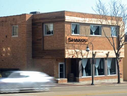 Dining out: Turtle gumbo, National Hot Chicken Day and a restaurant ...