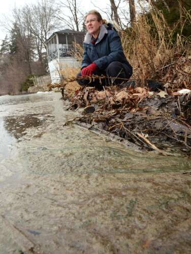 Round Lake residents wait for Baxter Healthcare action to clean up Long ...