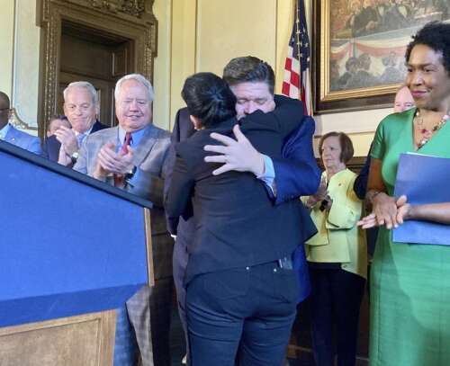 Pritzker signs law that gives benefits to Chicago first responders ...