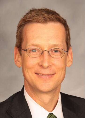 District 211 selects Daniel Cates as next superintendent