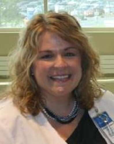 Advocate Condell nurse recognized for dedication to moms, babies