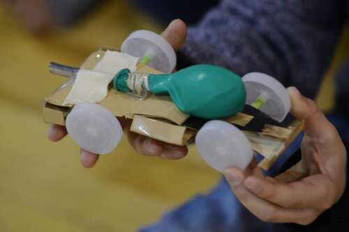 Mount Prospect school's science club works with Bosch Tool engineers