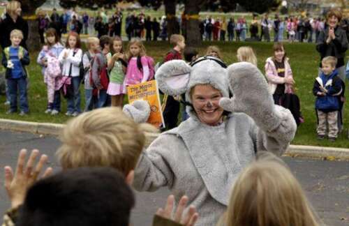 Batavia principal makes unforgettable entrance