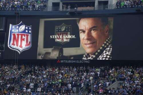 NFL Films' creative force Steve Sabol enters Hall of Fame