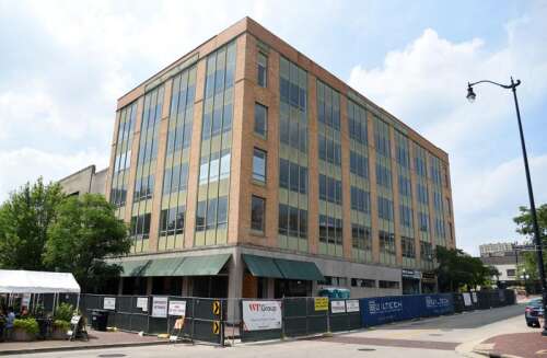 Could redevelopment of historic building be key to downtown Elgin's ...