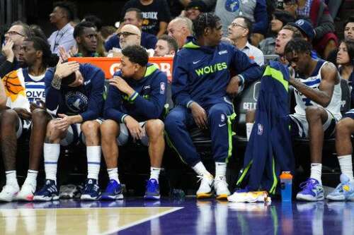 Suns win 5th straight behind Johnson, beat Wolves 116-107