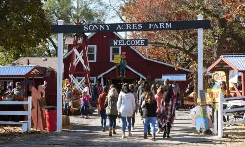 New owners keep old-fashioned fun at Sonny Acres Farm