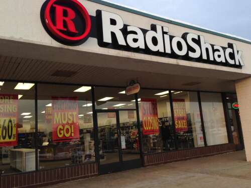 50 Chicago area Radio Shack stores closing
