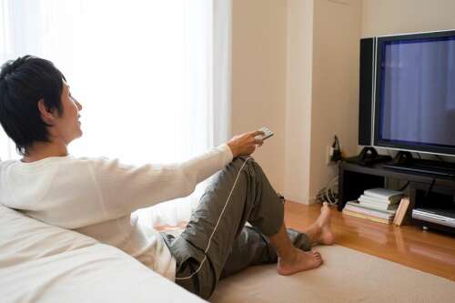 Watching too much TV in your 20s may impact how your brain works in mid ...