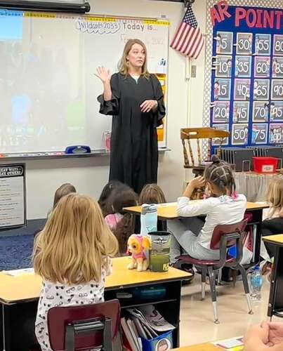 Bringing the courtroom to the classroom: Gott takes time from her bench ...