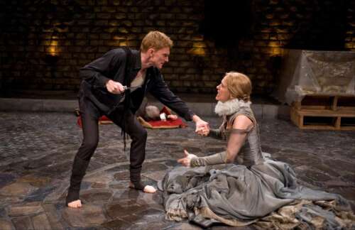Writers' 'Hamlet' a brilliantly acted portrait of grief