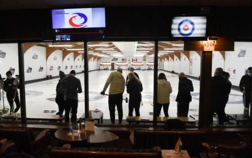 Northbrook club offers curling classes for beginners