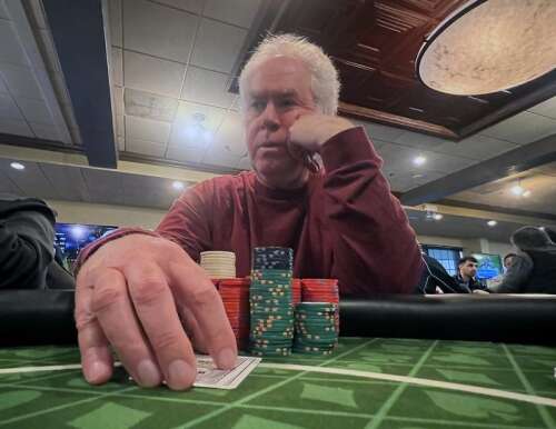 For a short time only, Arlington Trackside reopens to gamblers