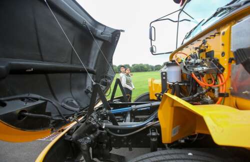 Tech in electric school bus impresses Naperville students