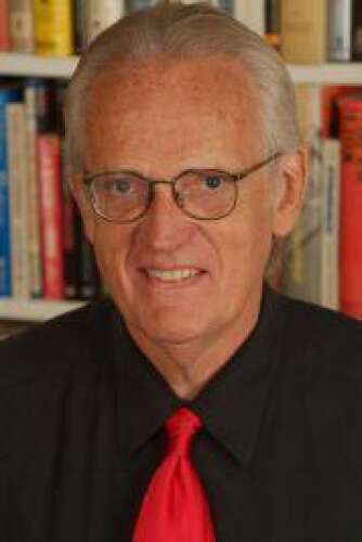 Take a look inside baseball with Lester Munson March 17