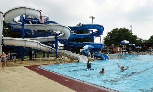 Rolling Meadows Park District outsources pool operations